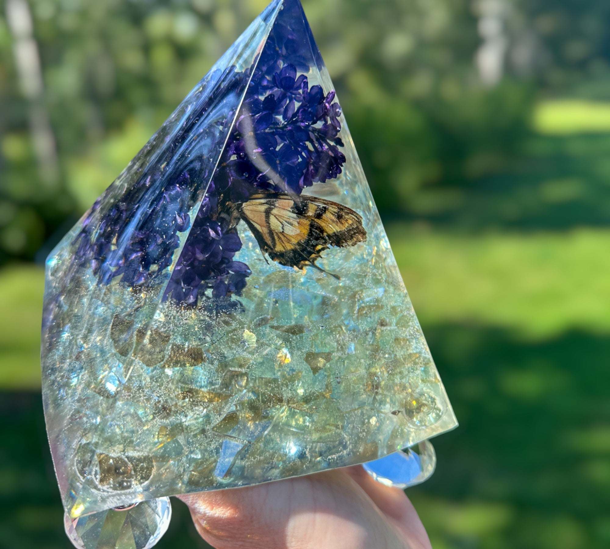 Butterfly Lilac Dreams: Enchanting Monarch Butterfly Resin Pyramid ...